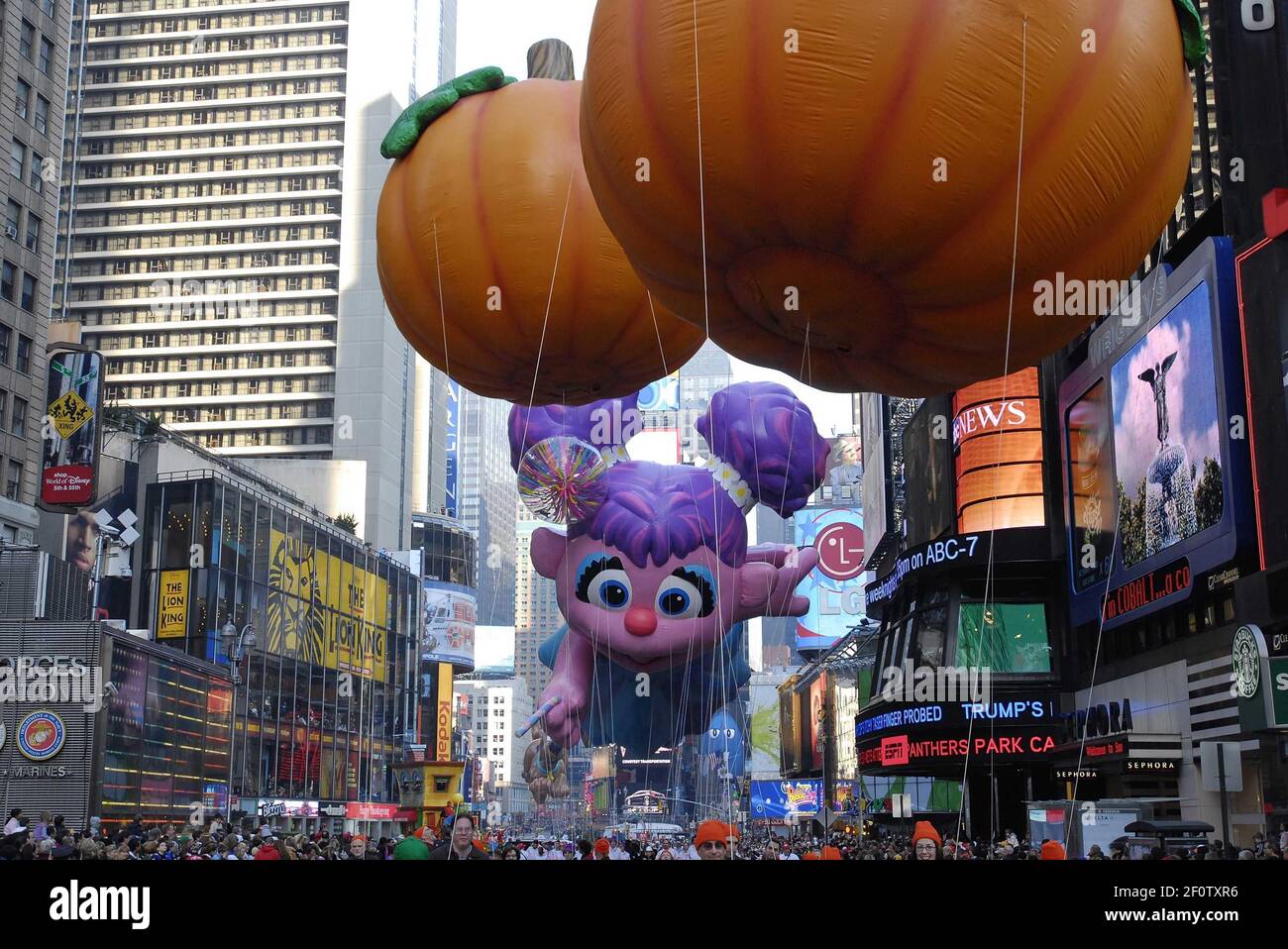 22 November 2007- New York, NY- Macy's Thanksgiving Day Parade. Photo ...