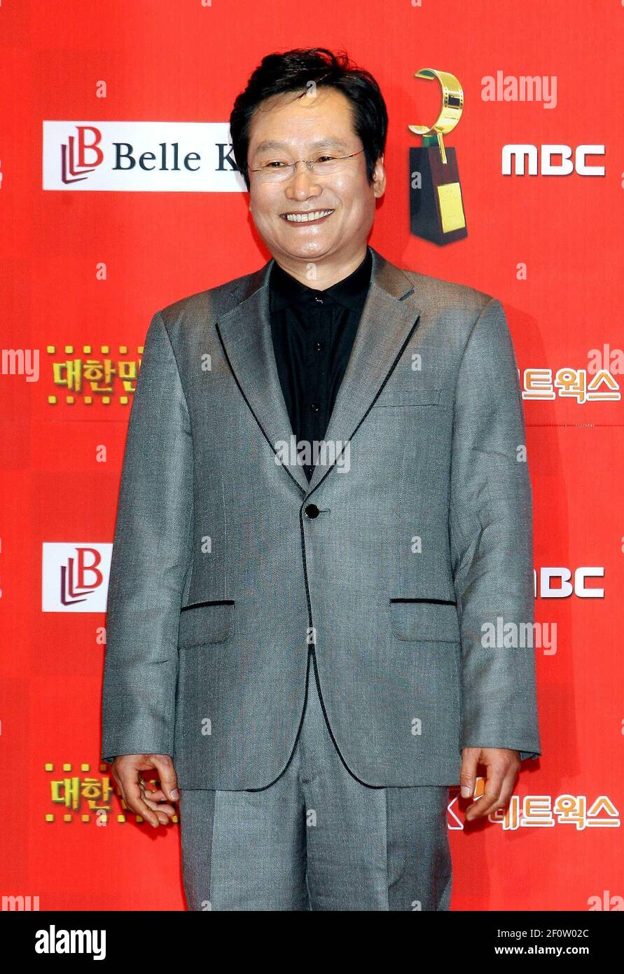 1 DECEMBER 2007 - SEOUL SOUTH KOREA - South Korean actor Moon Sung-Geun ...
