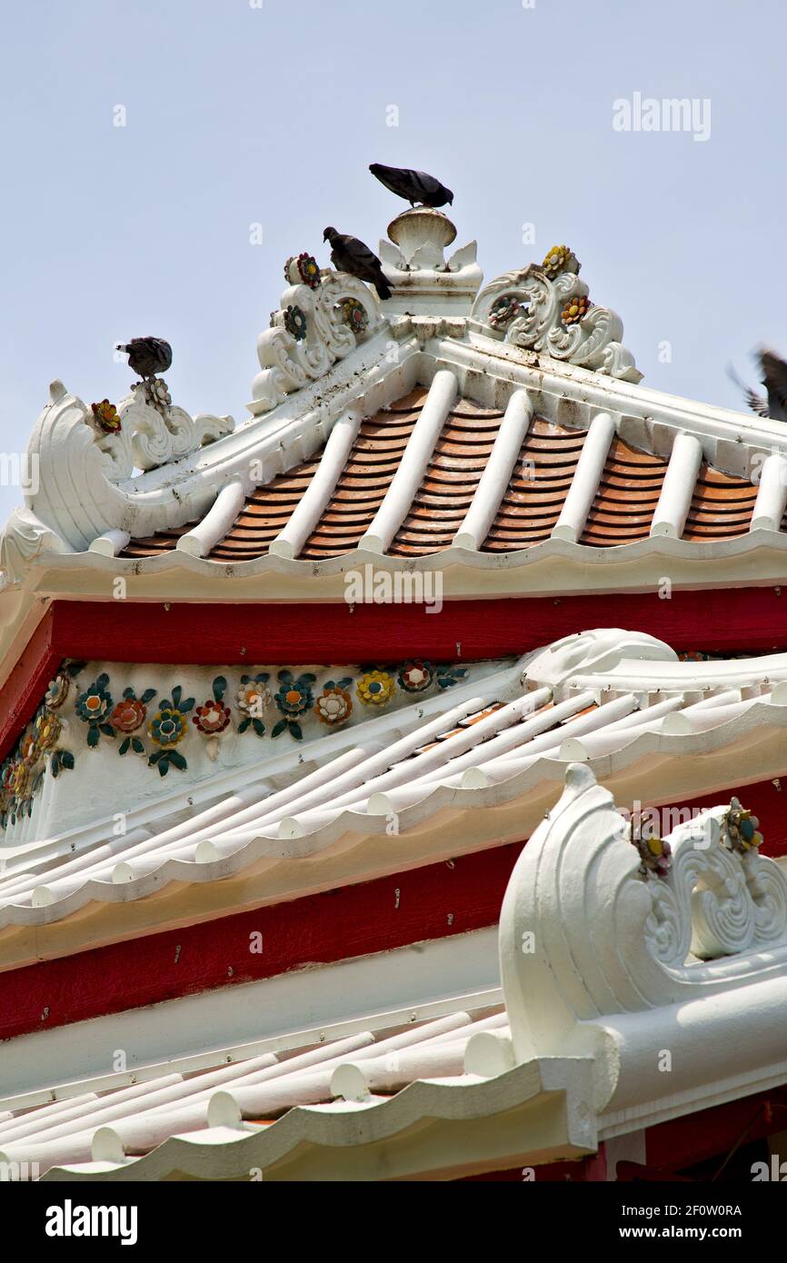 Asia thailand bangkok sunny temple birds mosaic Stock Photo - Alamy