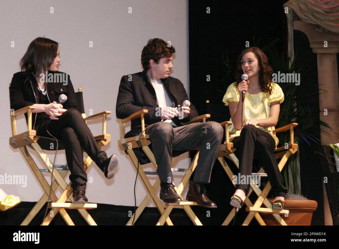 30 January 2008 - Santa Barbara, CA - (l-r) Ellen Page, Casey Affleck ...
