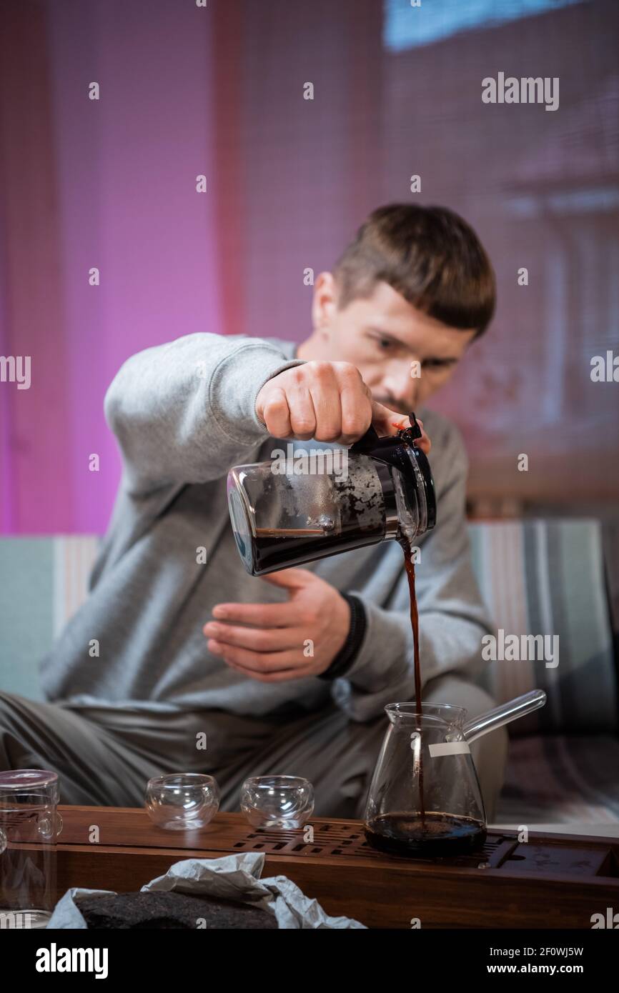 The master conducts online training in the chinese tea ceremony. Shows ...
