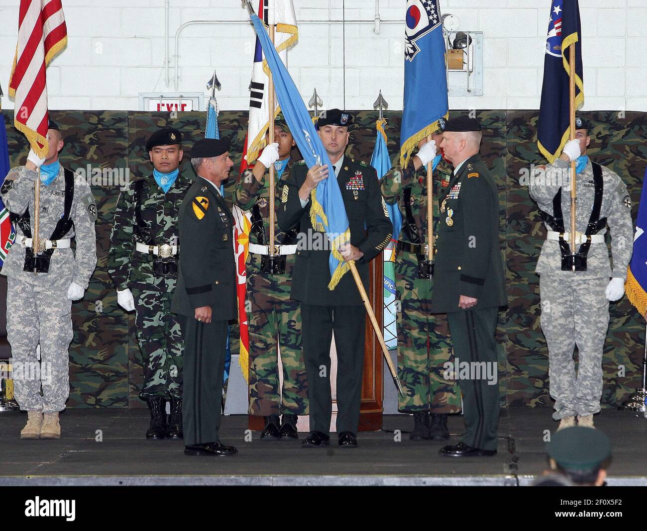 3 June 2008 - Seoul, South Korea - General Walter L. Sharp (L), new ...