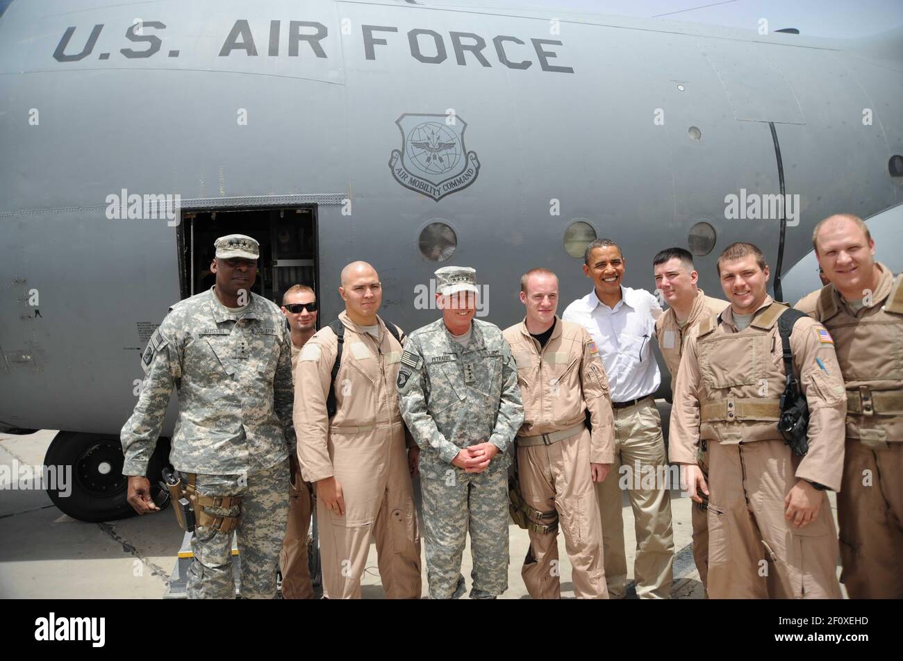 21 July 2008 - Sather Air Base, Iraq - Sen. Barack Obama, fourth from ...