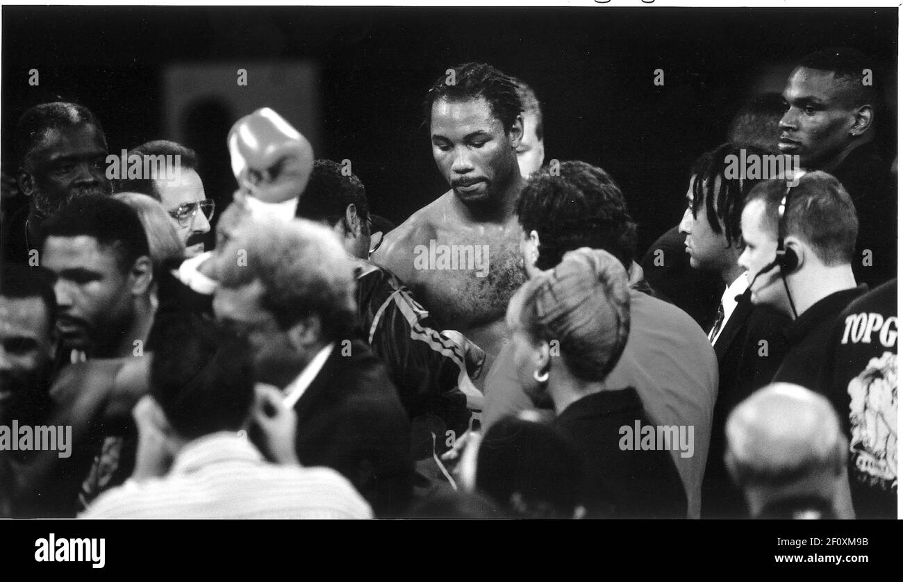 Lennox Lewis looking dazed after defeat by Oliver McCall Boxing Stock ...