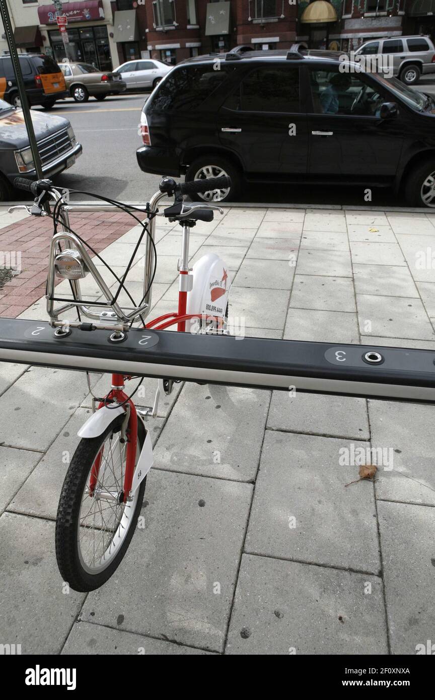 27 August 2008 - Washington, DC - A new bike sharing program was just ...