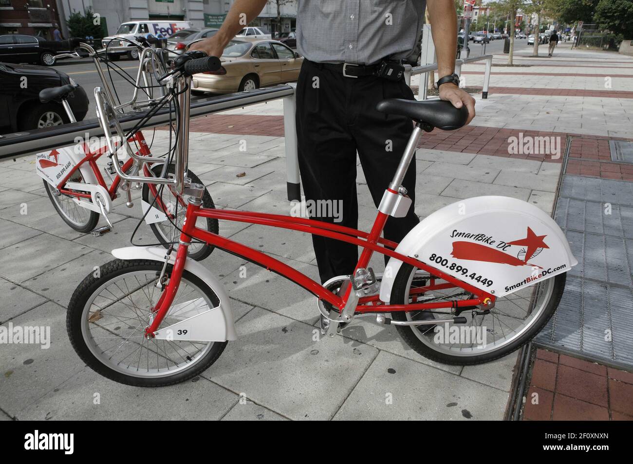 27 August 2008 - Washington, DC - A new bike sharing program was just ...