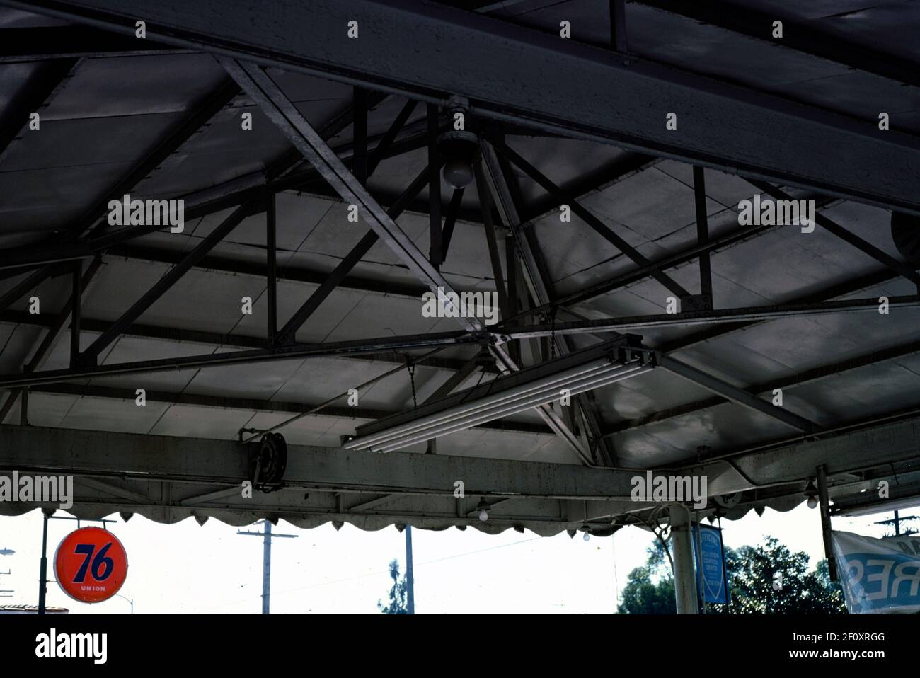 Union 76 gas station hi-res stock photography and images - Alamy