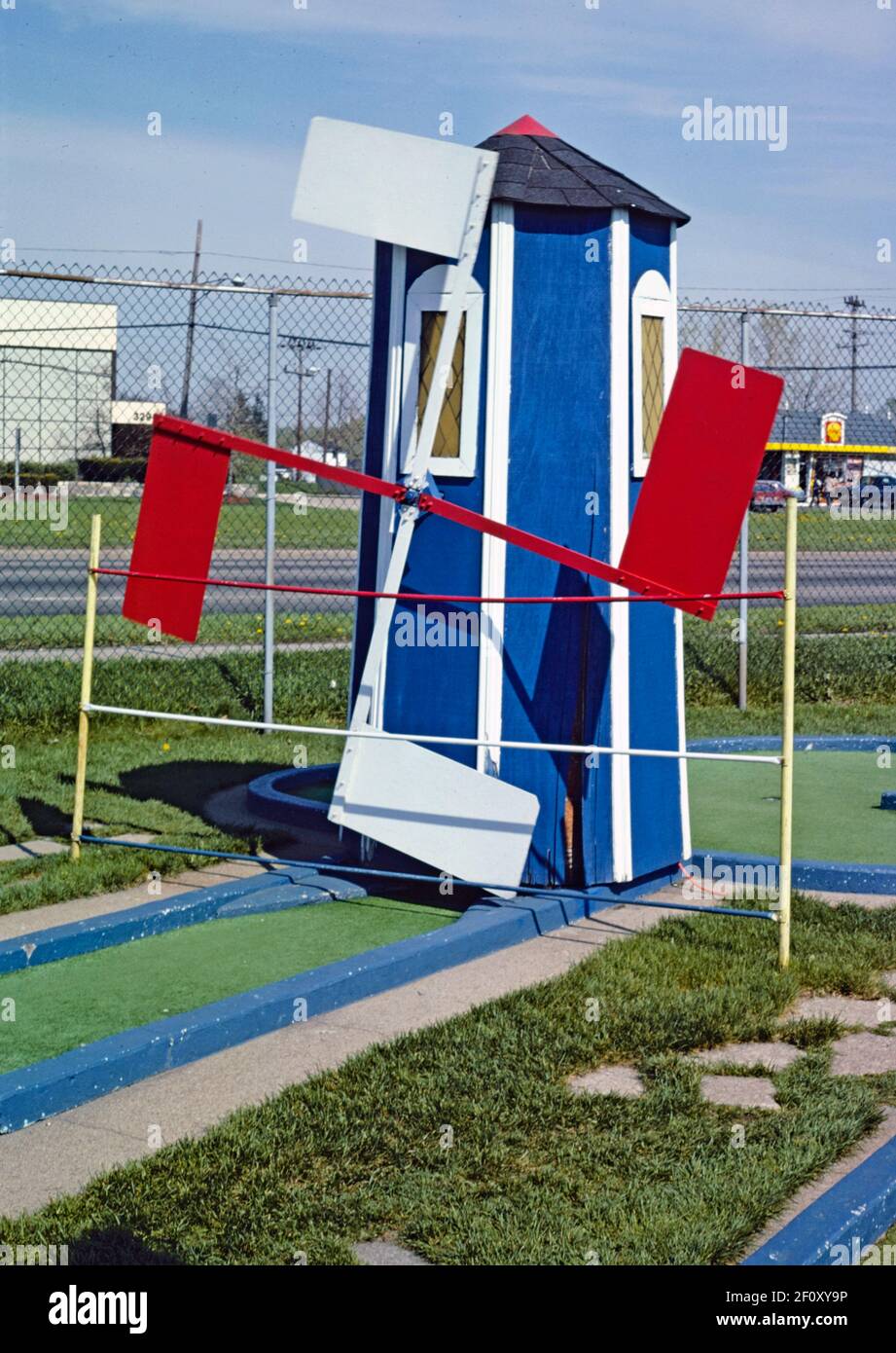 Mini Golf Windmill