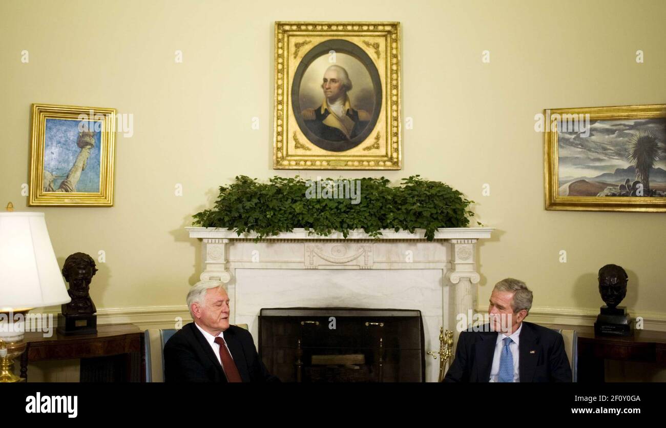 29 September 2008 - Washington, DC - U.S. President George W. Bush ...