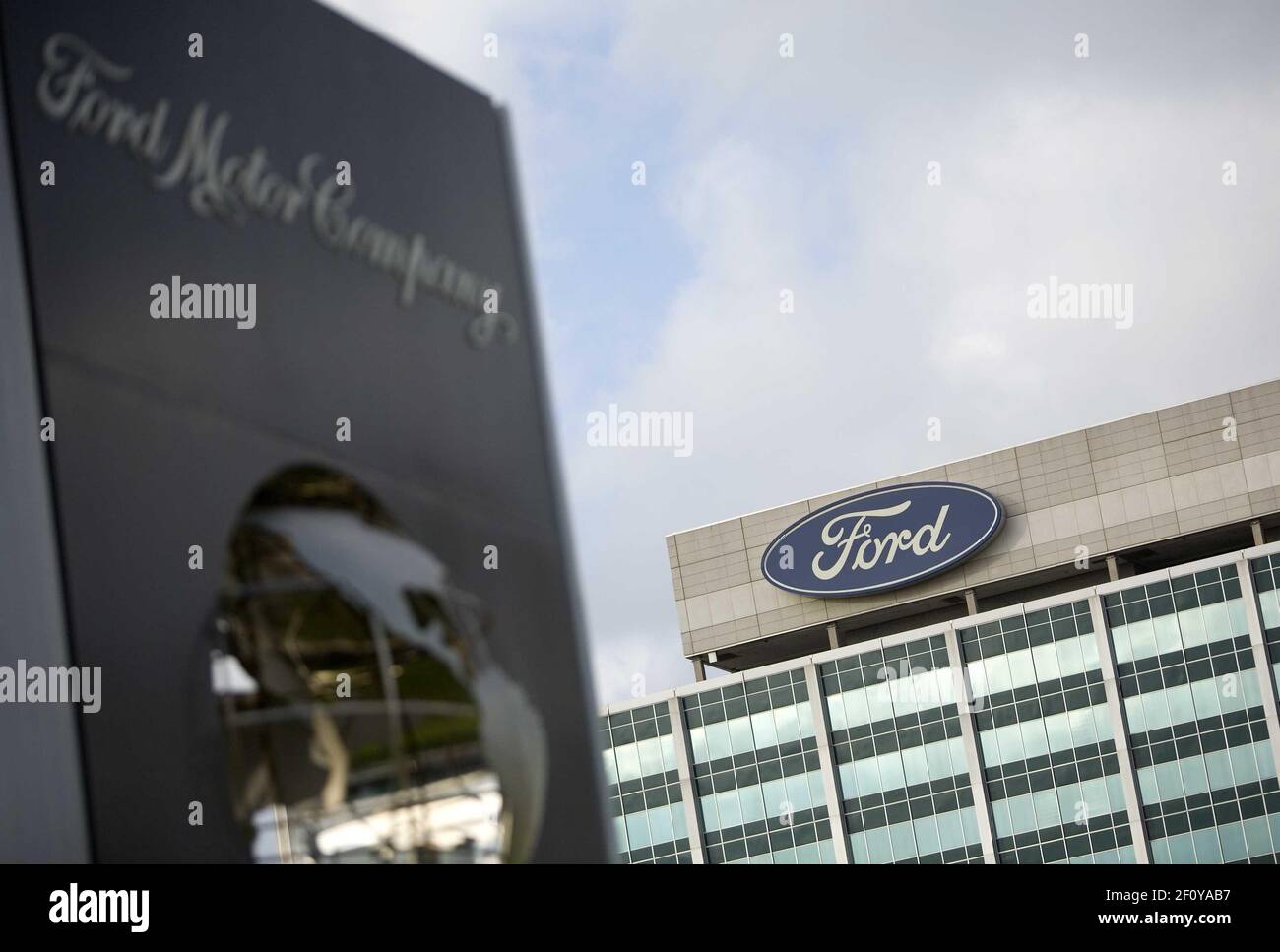 13 November 2008 - Dearborn, Michigan - Ford Motor Company World ...