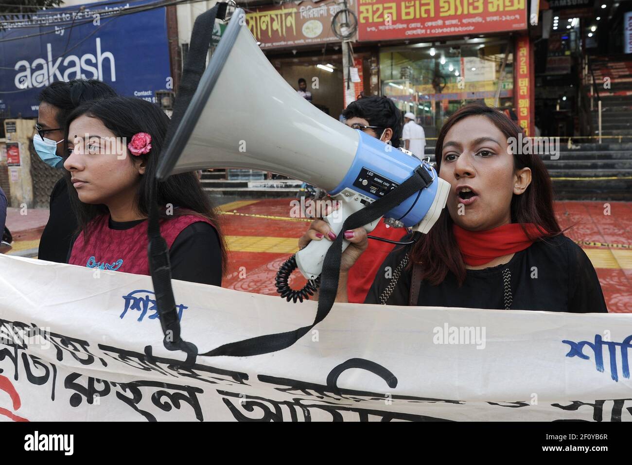 Digital activists hi-res stock photography and images - Alamy