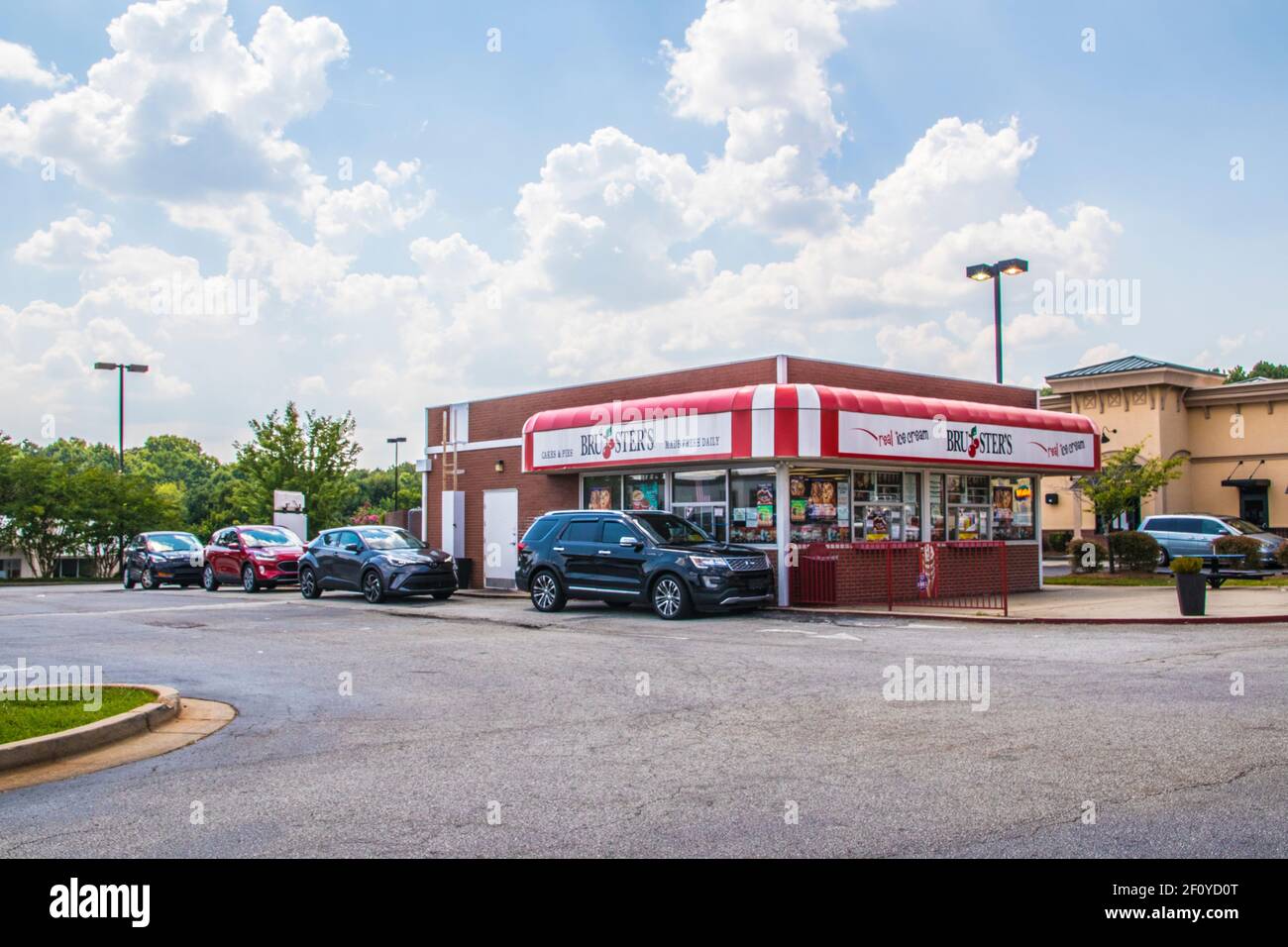 Long drive thru line hi-res stock photography and images - Alamy