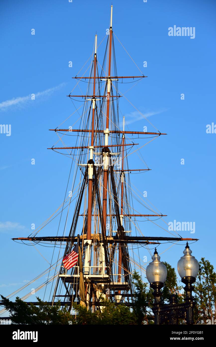 Uss Constitution Under Sail Wallpaper