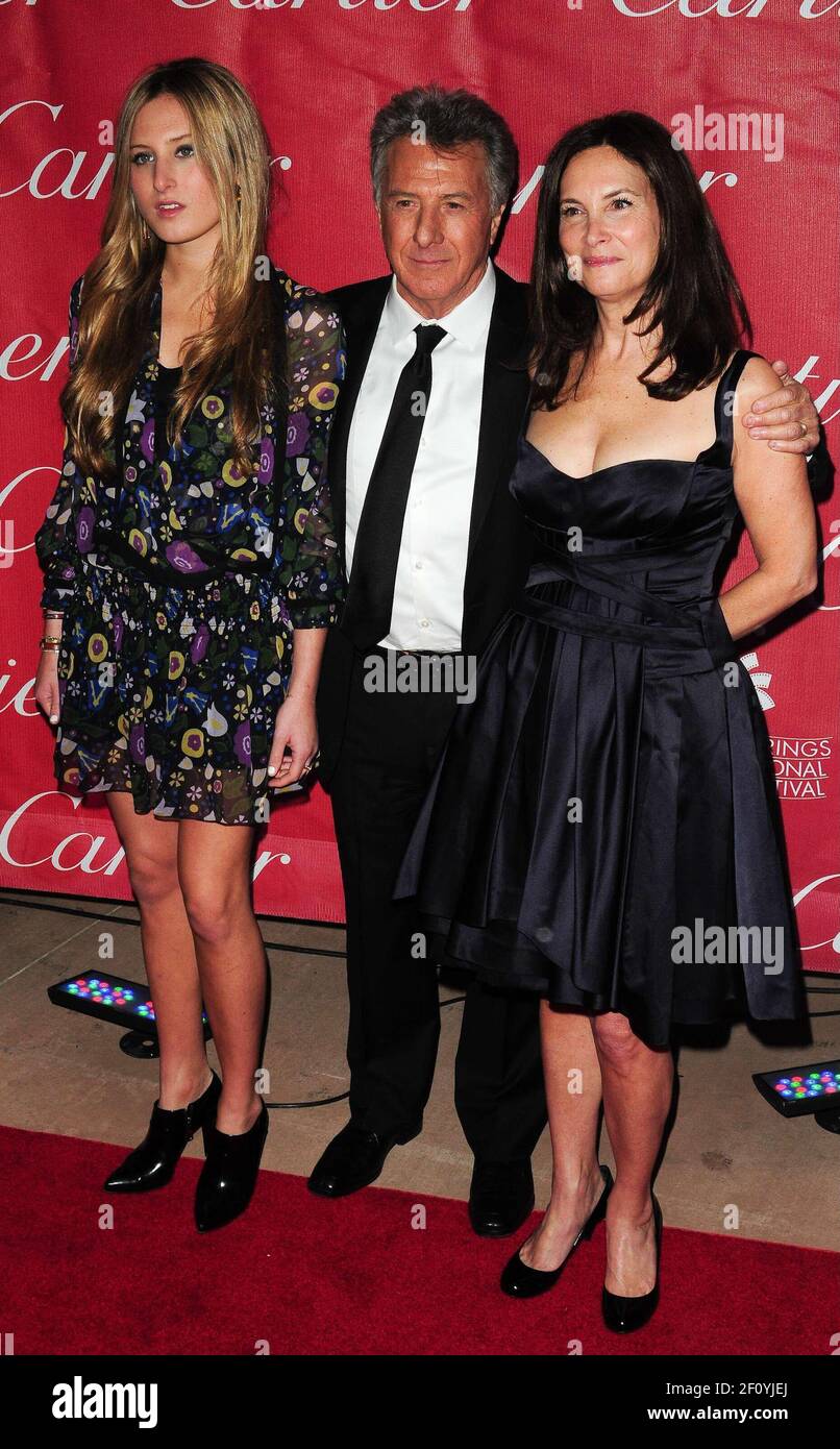 Dustin Hoffman, daughter Alexandra Hoffman and wife Lisa Hoffman. 6 January 2008, Palm Springs ...