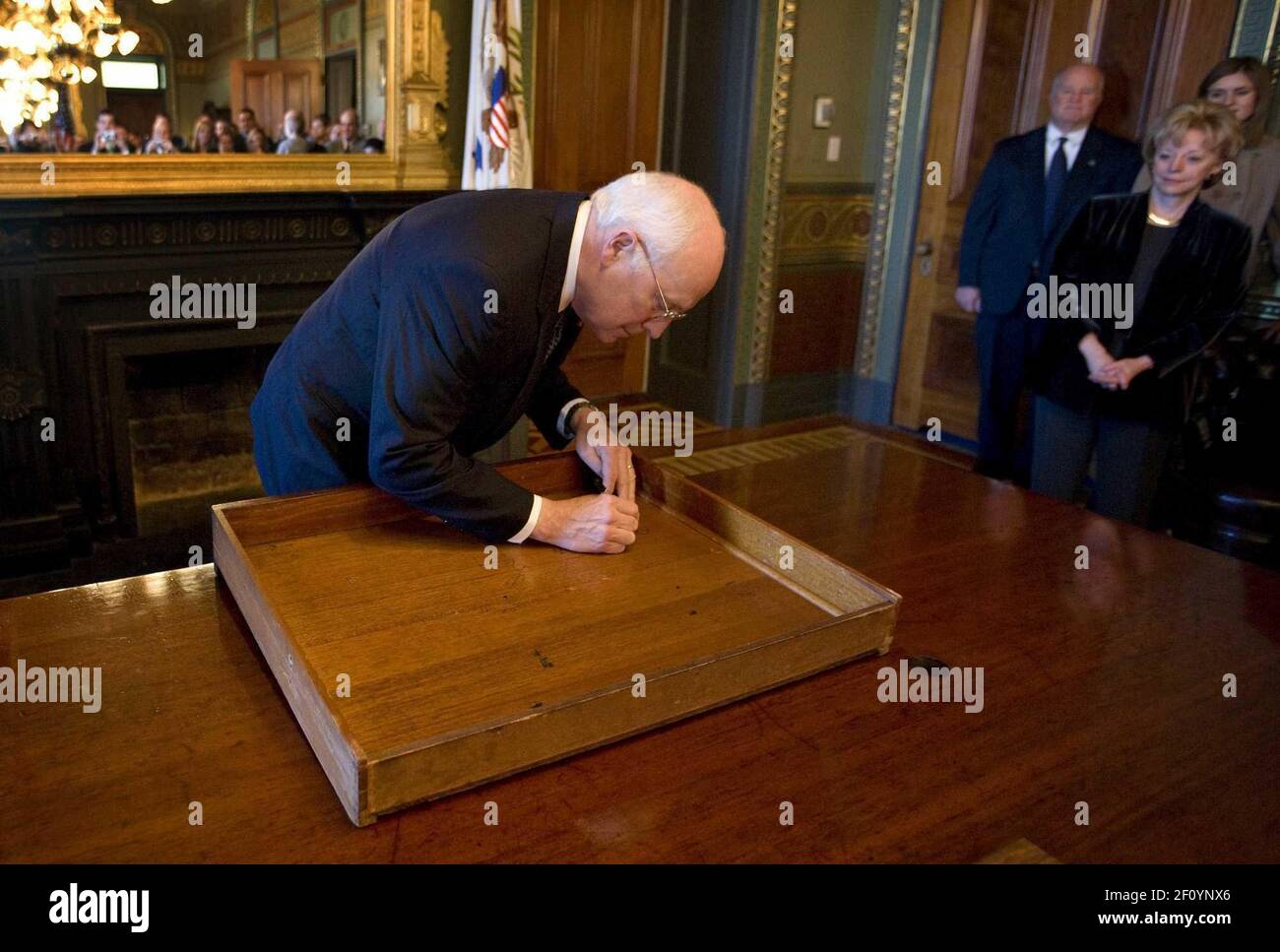 12 January 2009 - Washington, DC - Vice President Dick Cheney signs the ...
