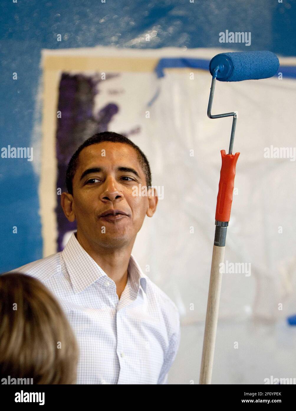 19 January 2009 - Washington, DC - President-elect Barack Obama paints ...