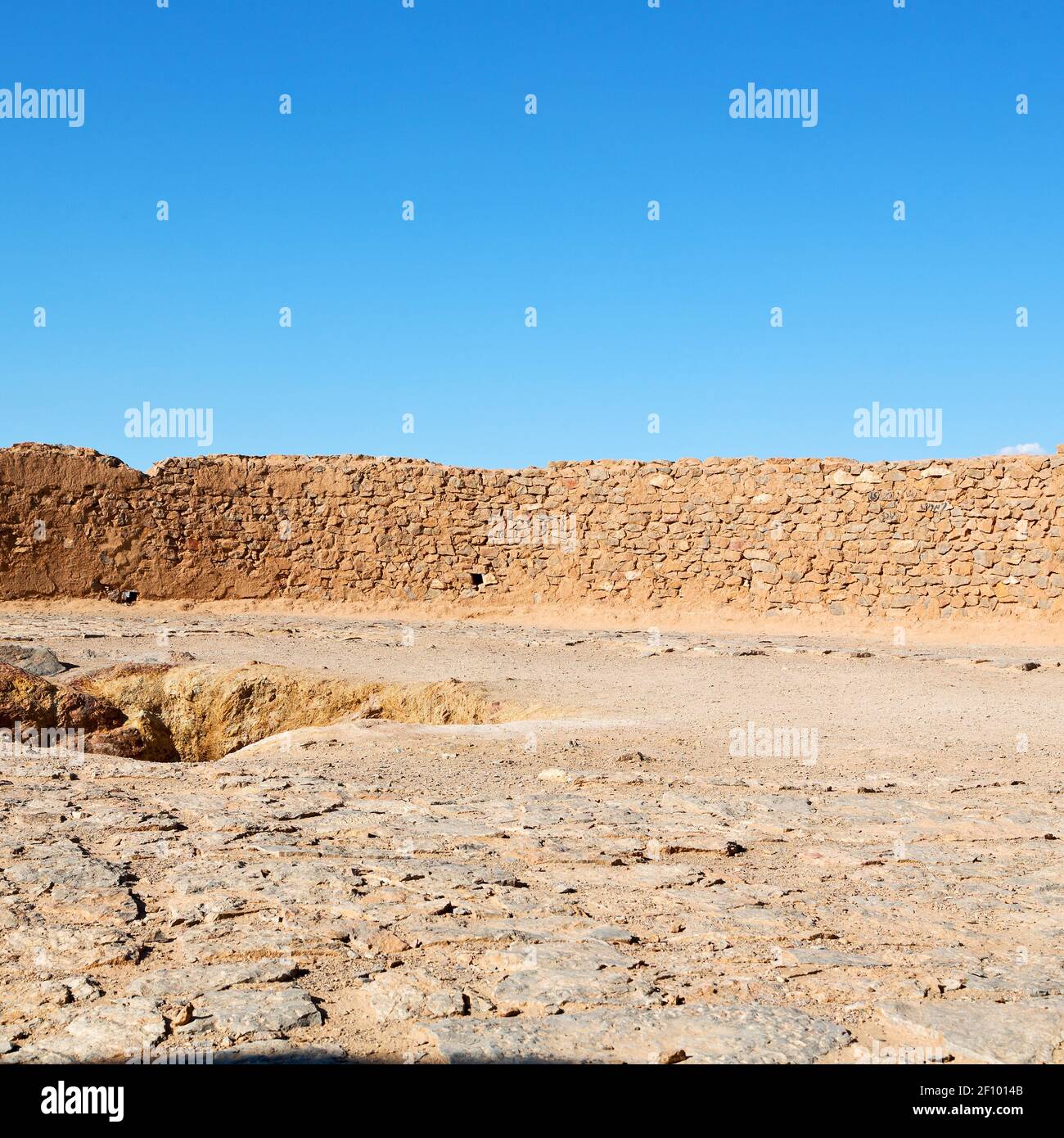 In iran the antique temple Stock Photo - Alamy