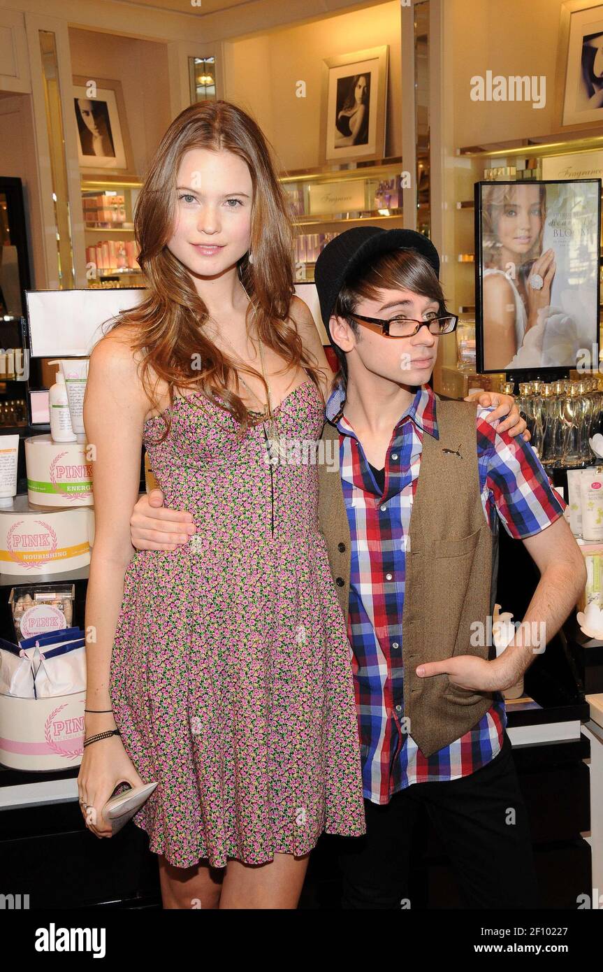 Behati Prinsloo 2009