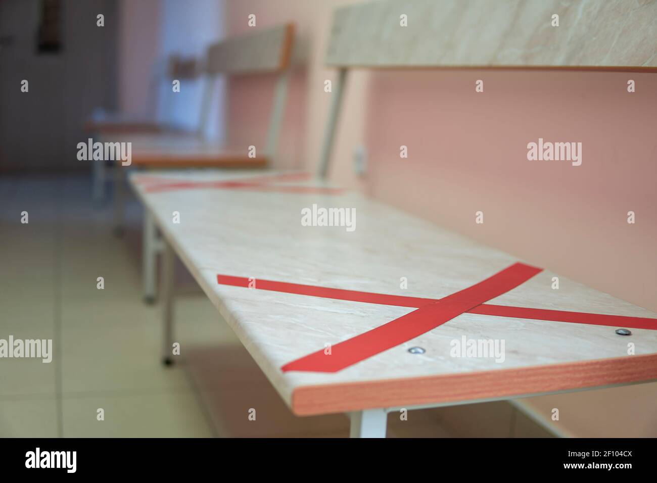Hospital bench hi-res stock photography and images - Alamy