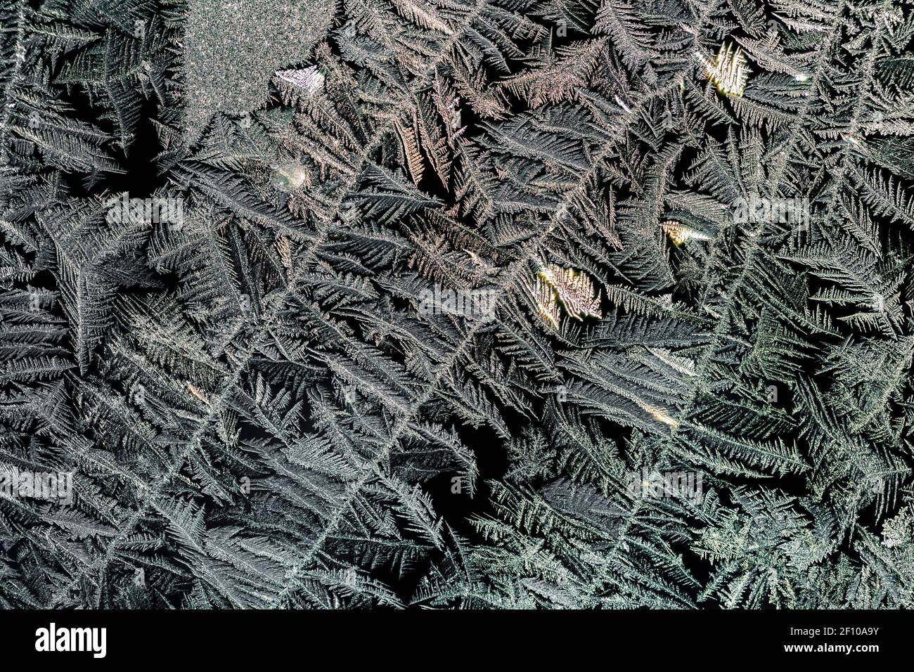 Crystals growing in nature hi-res stock photography and images - Alamy