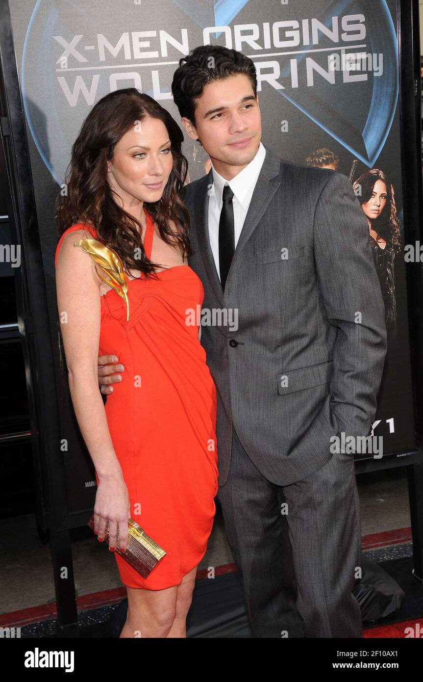 Steven strait wife lynn collins hi-res stock photography and images - Alamy