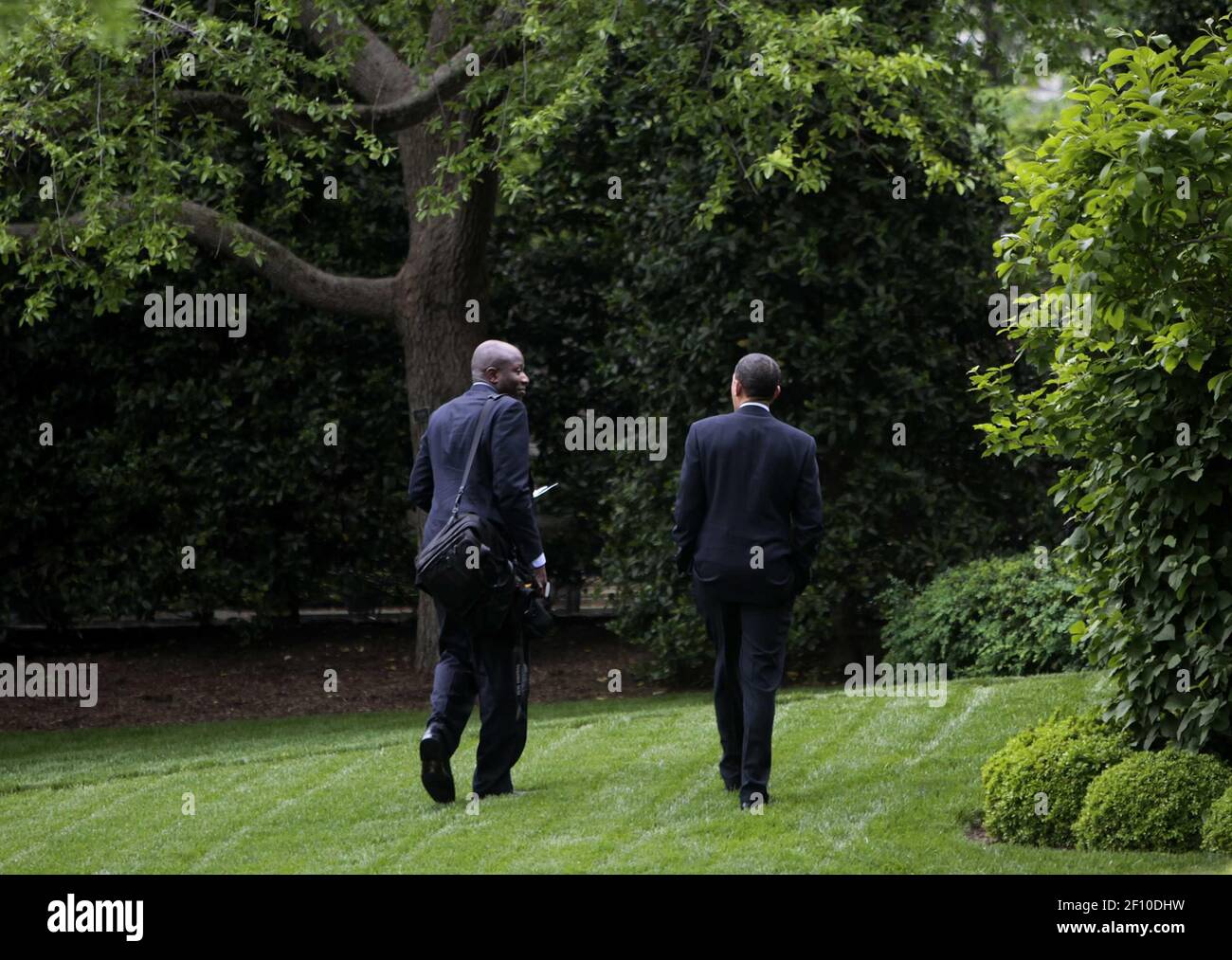 8 May 2009 - Washington, DC - US President Barack Obama walks with ...