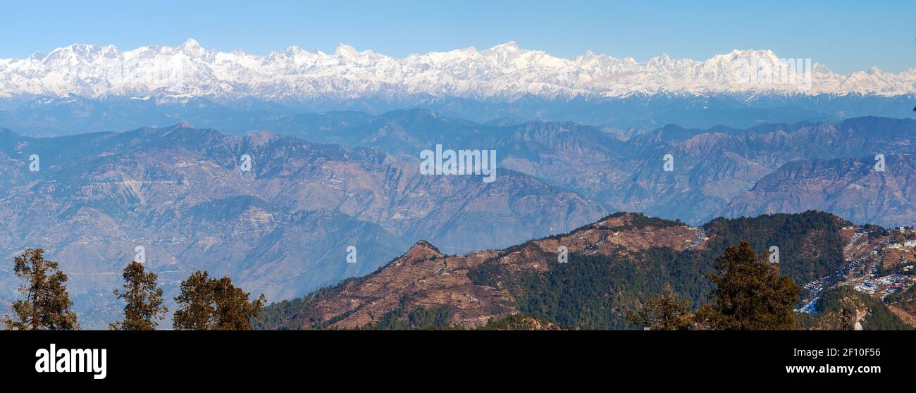 Great himalayan range hi-res stock photography and images - Alamy