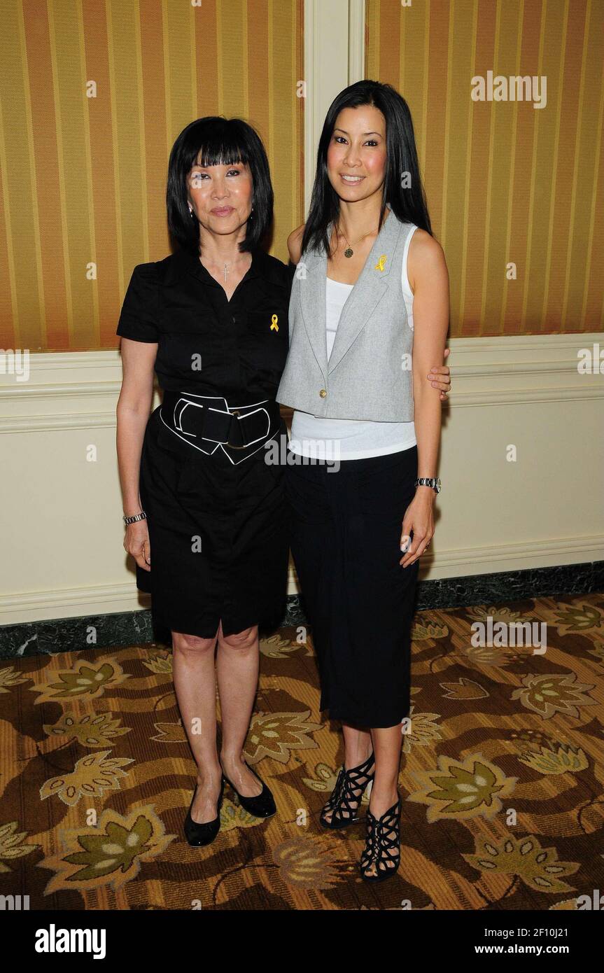 Lisa Ling and mom Mary Ling. 5 June 2009, Beverly Hills, CA. Step Up ...