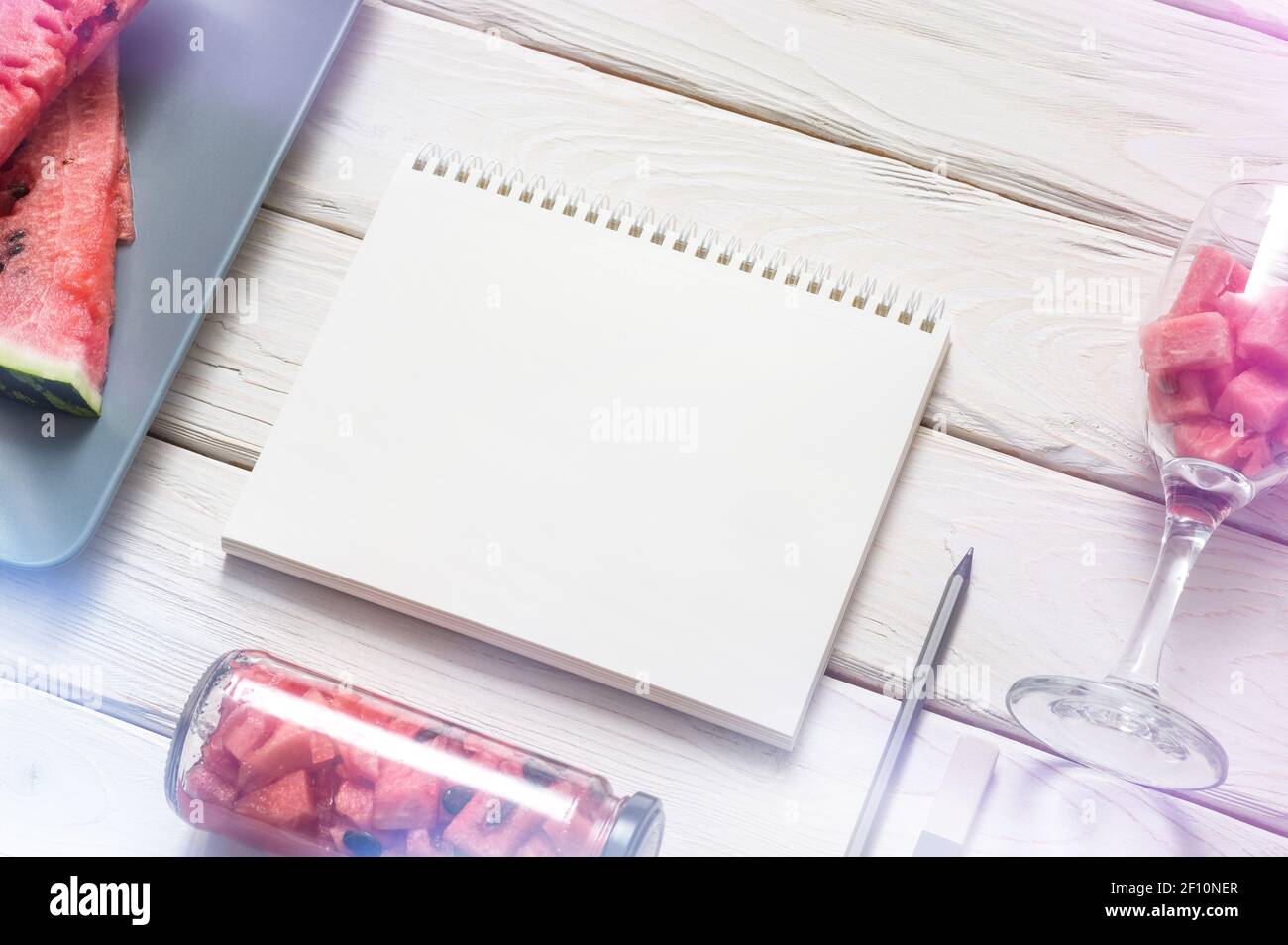 Sketch table hi-res stock photography and images - Alamy