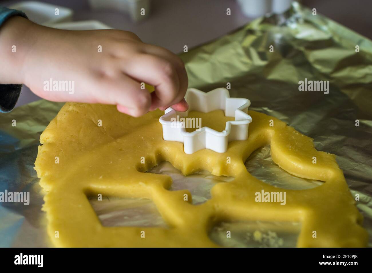 Child makes dough cookie cutters Stock Photo - Alamy Child makes dough cookie cutters Stock Photo - Alamy