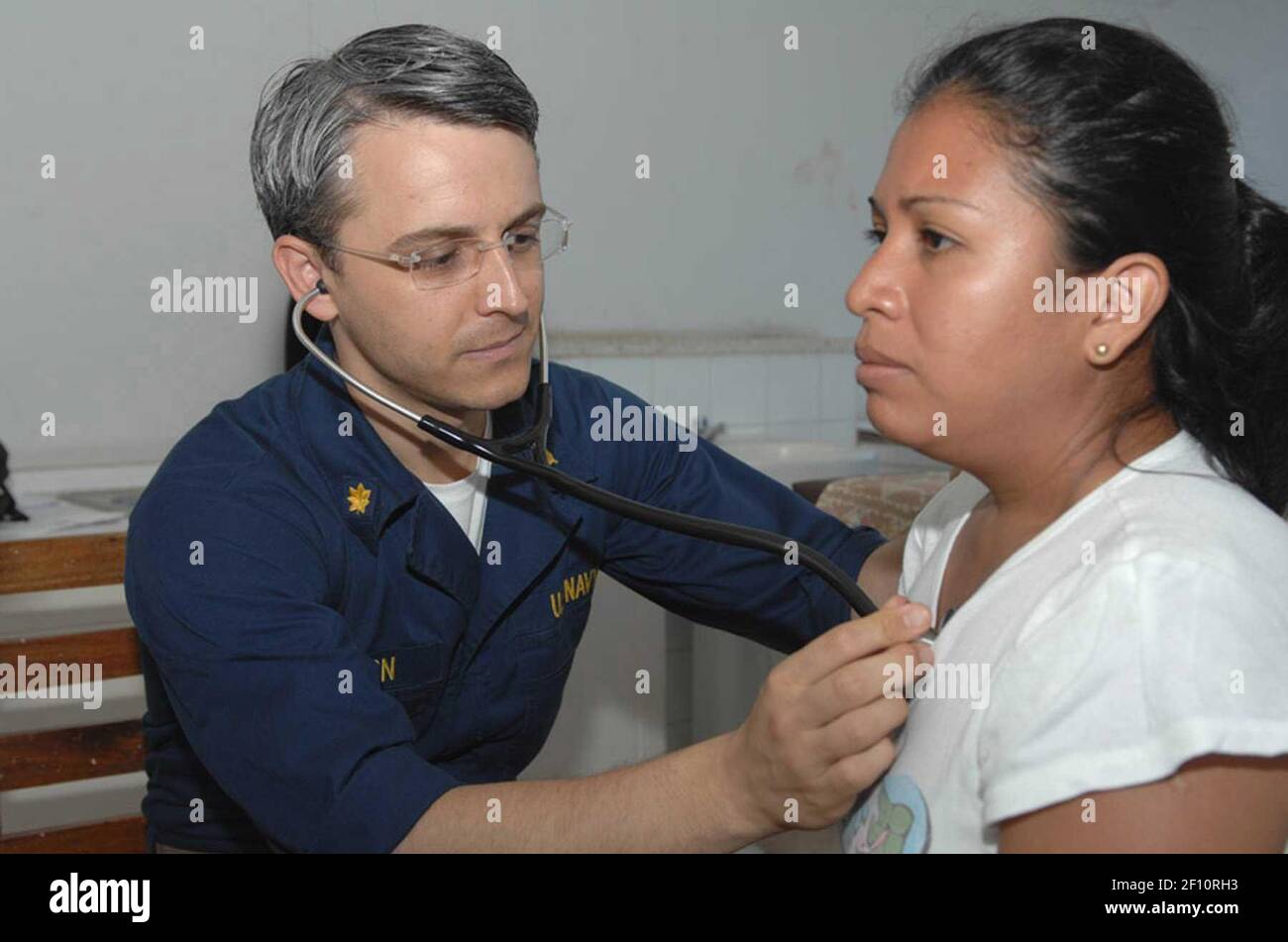 13 July 2009 - Corinto, Nicaragua - Lieutenant Commander Todd Gleeson ...