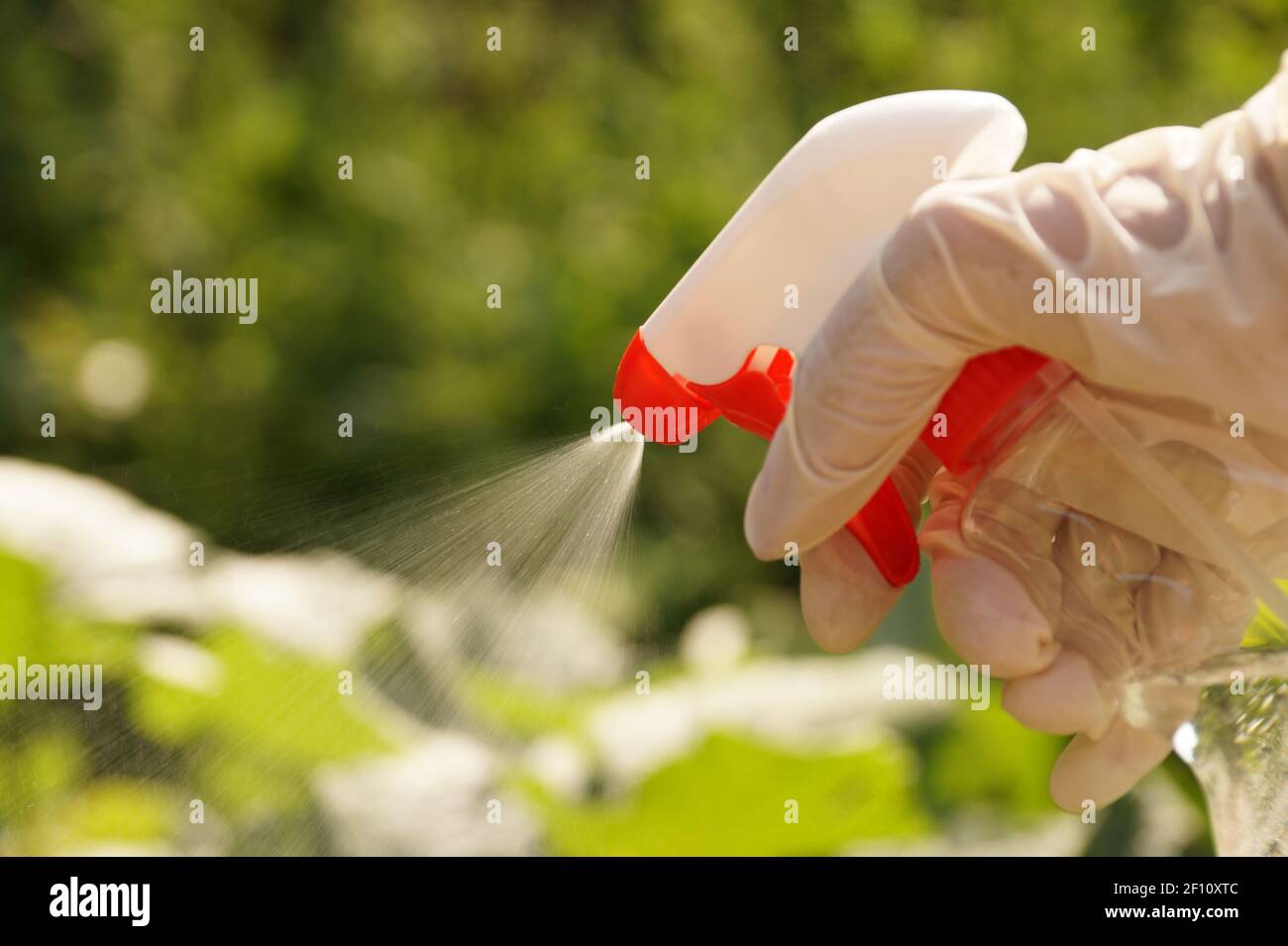 Aerosol spray environment hi-res stock photography and images - Alamy