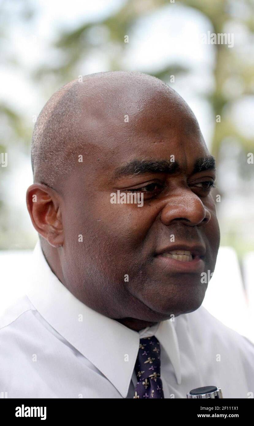 Tony russell hi-res stock photography and images - Alamy