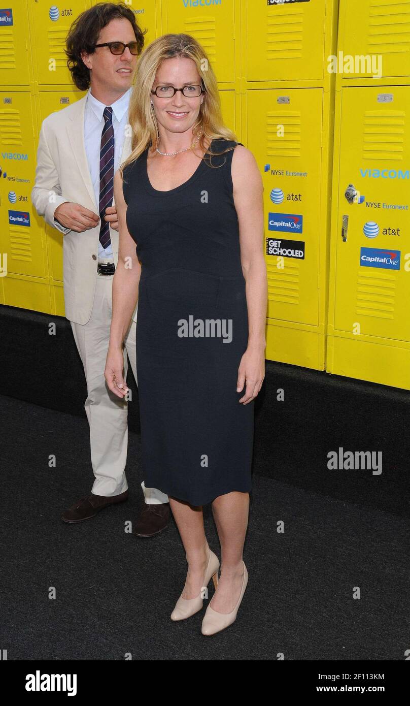 Elisabeth Shue. 8 September 2009, Hollywood, CA. "Get Schooled" Los ...