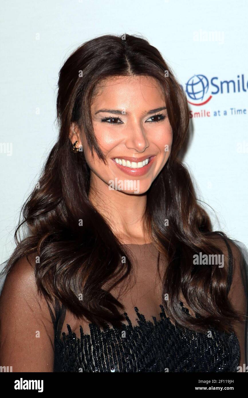 02 October 2009- Los Angeles, California- Actress Roselyn Sanchez ...