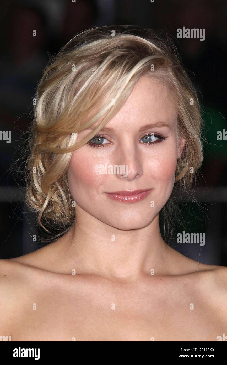 05 October 2009- Los Angeles, California- Actress Kristen Bell arrives ...