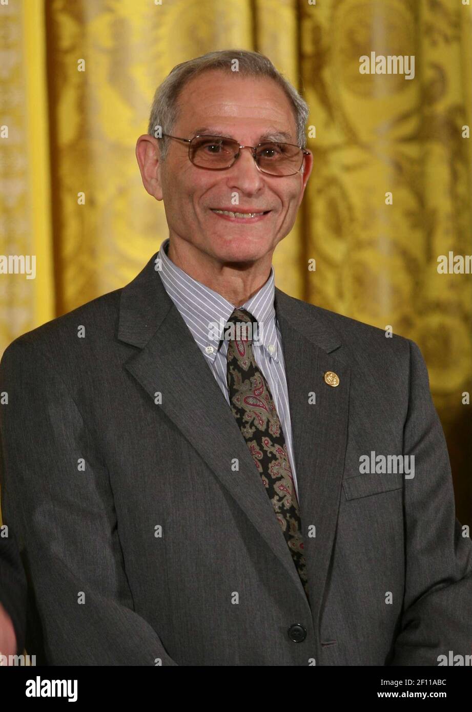 07 October 2009 - Washington, DC - President Barack Obama awards the ...
