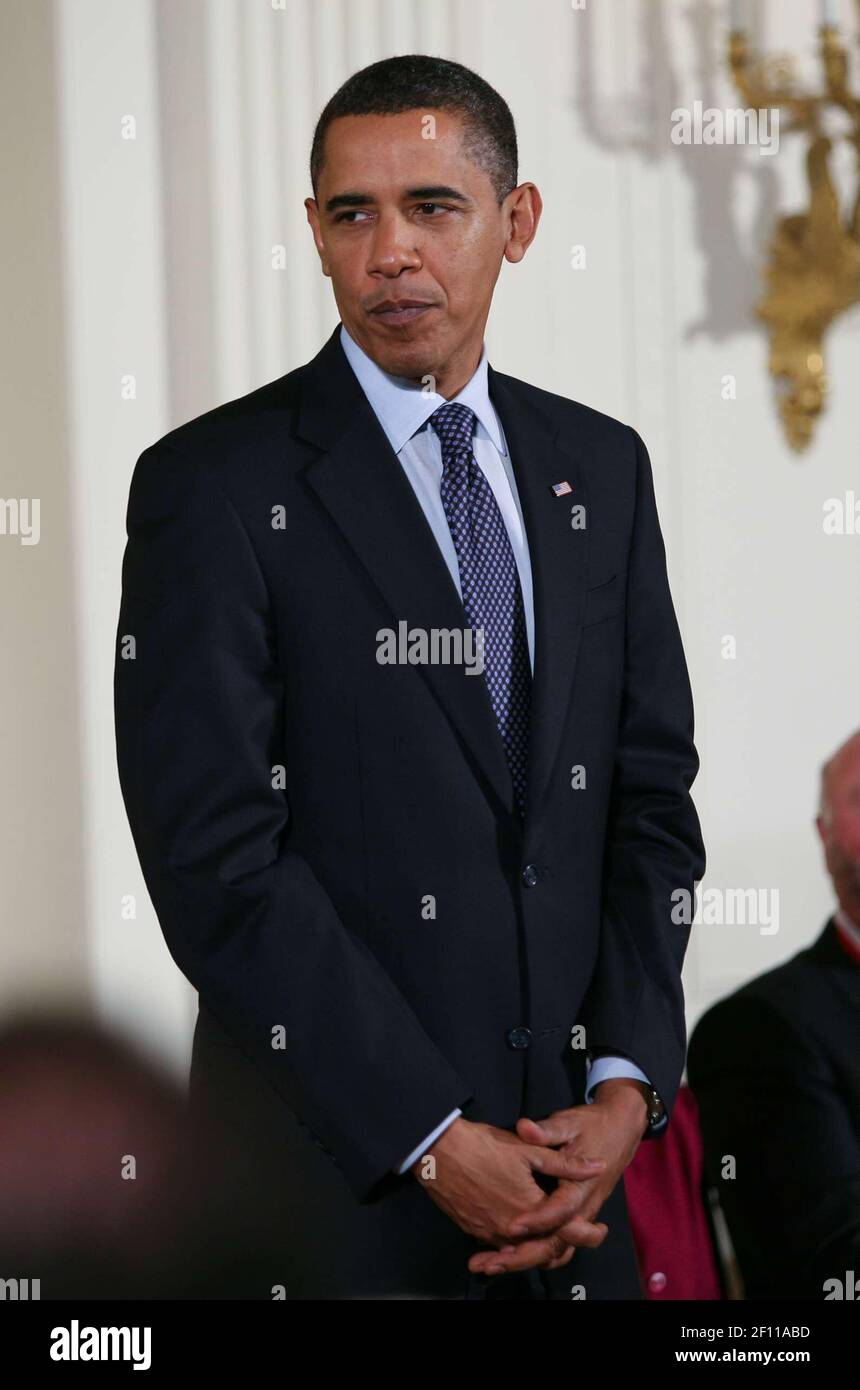 07 October 2009 - Washington, DC - President Barack Obama awards the ...