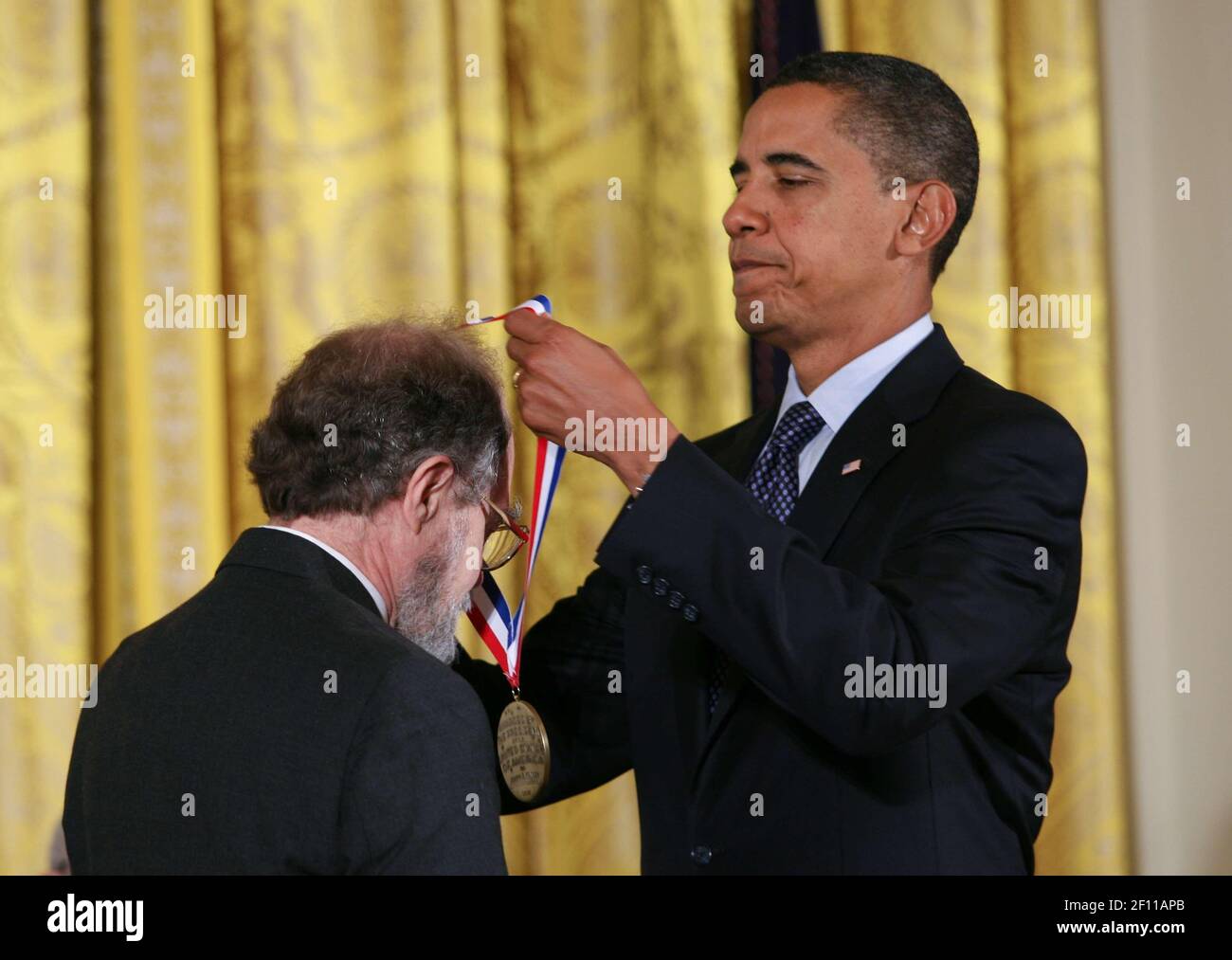 07 October 2009 - Washington, DC - President Barack Obama awards the ...