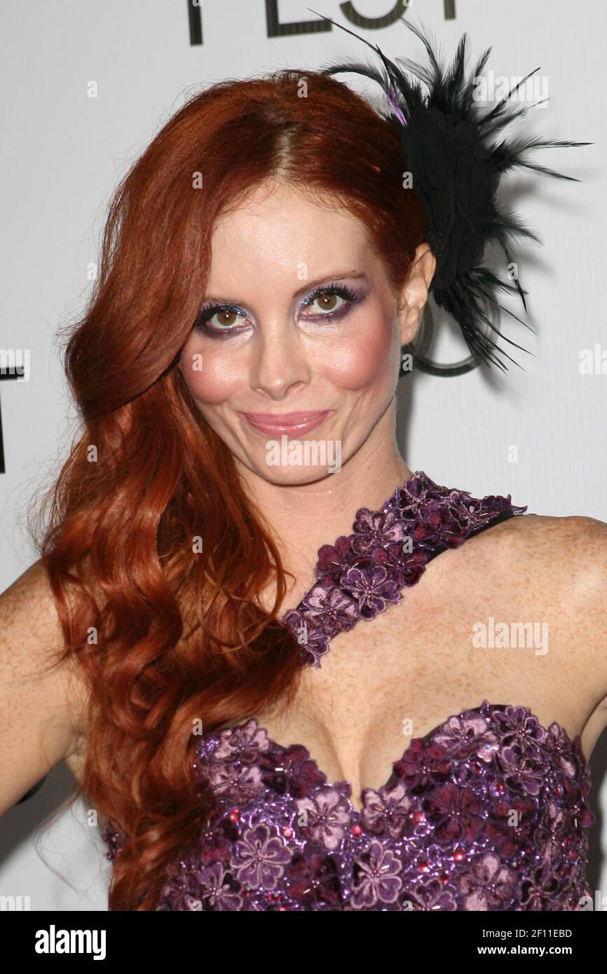02 November 2009- Hollywood, California- Actress Pheobe Price arrives ...