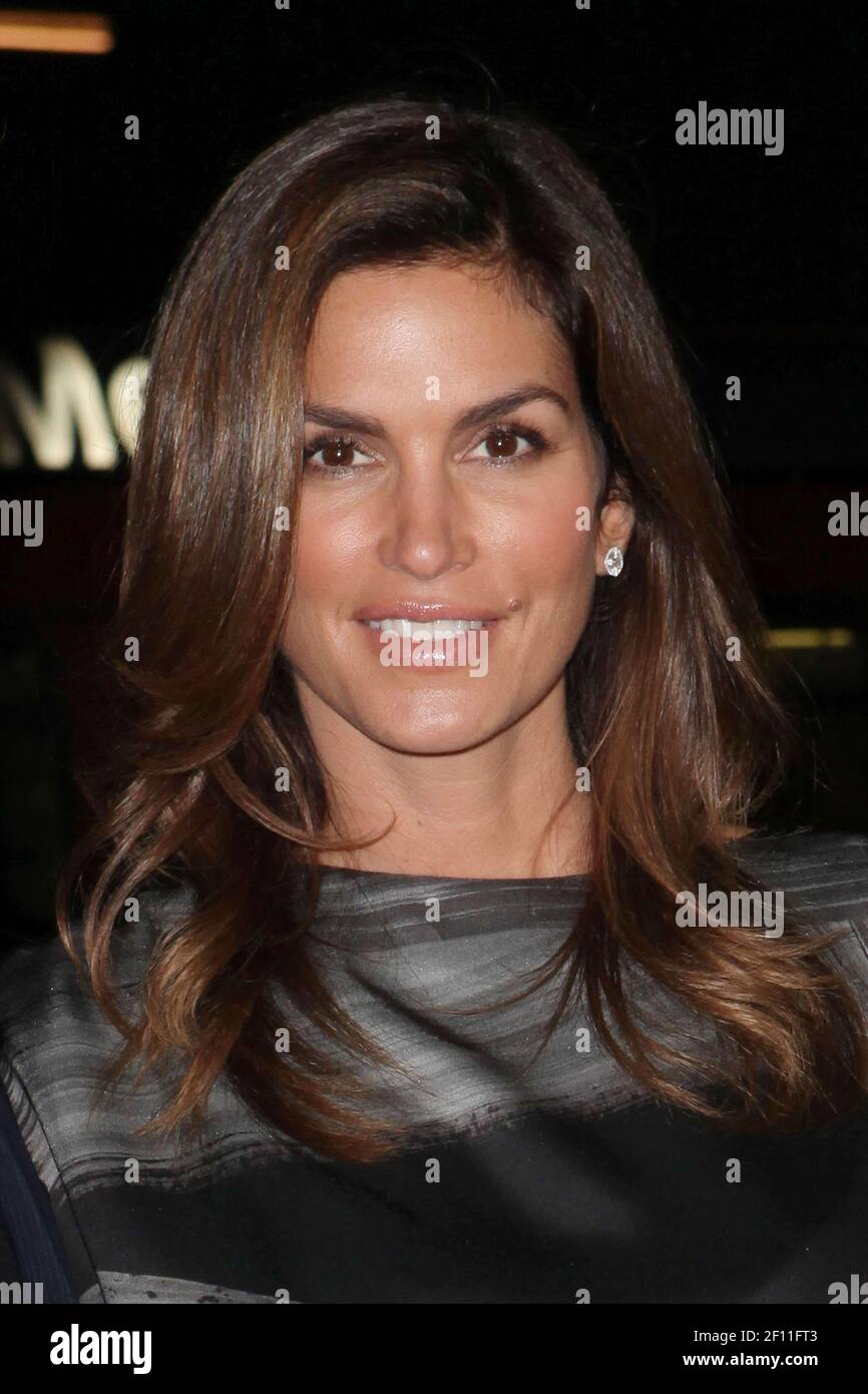 05 November 2009- Hollywood, California- Cindy Crawford arrives to the ...