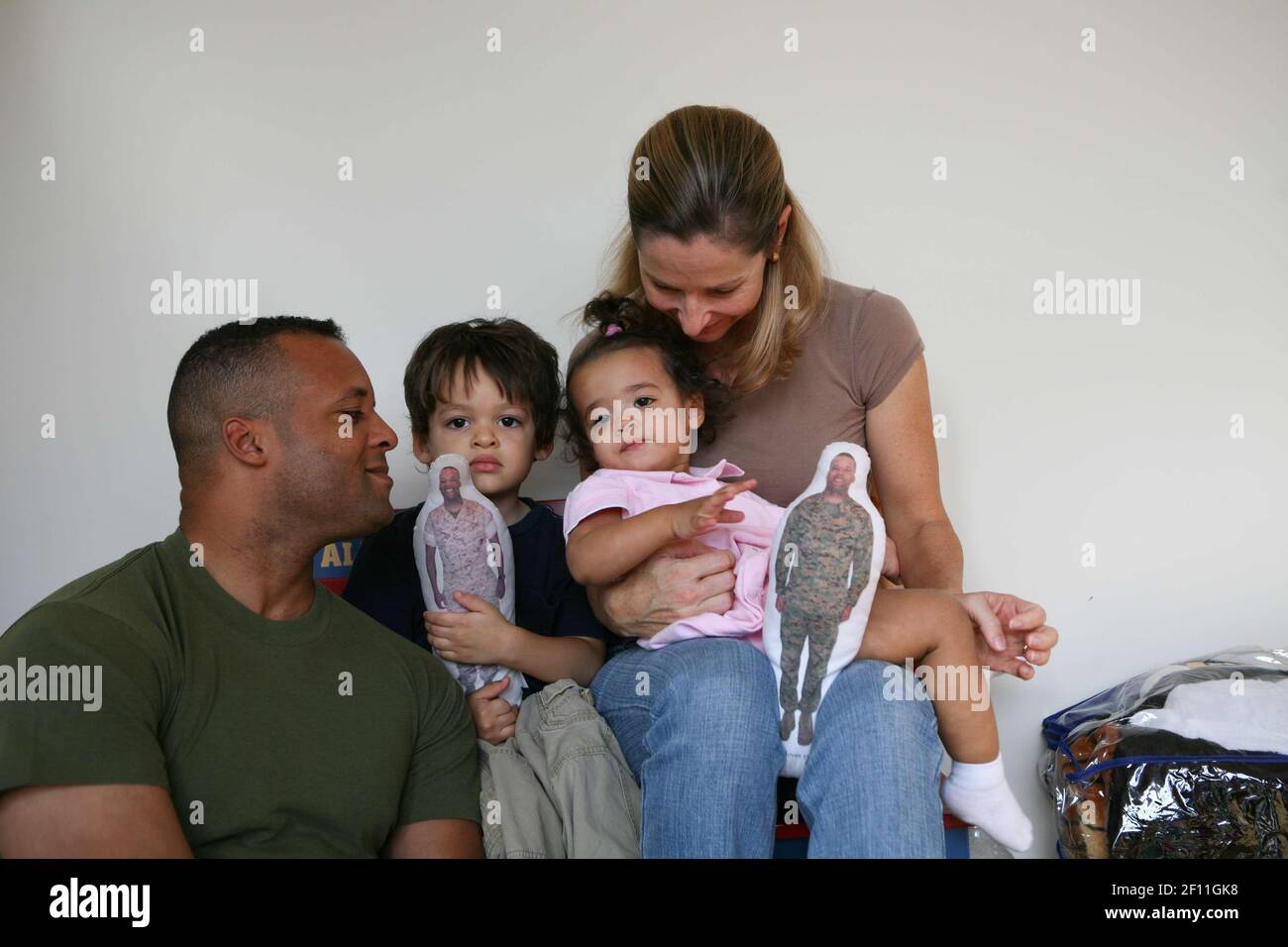 07 November 2009 - Alexandria, VA - Operation Hug-A-Hero is an ...