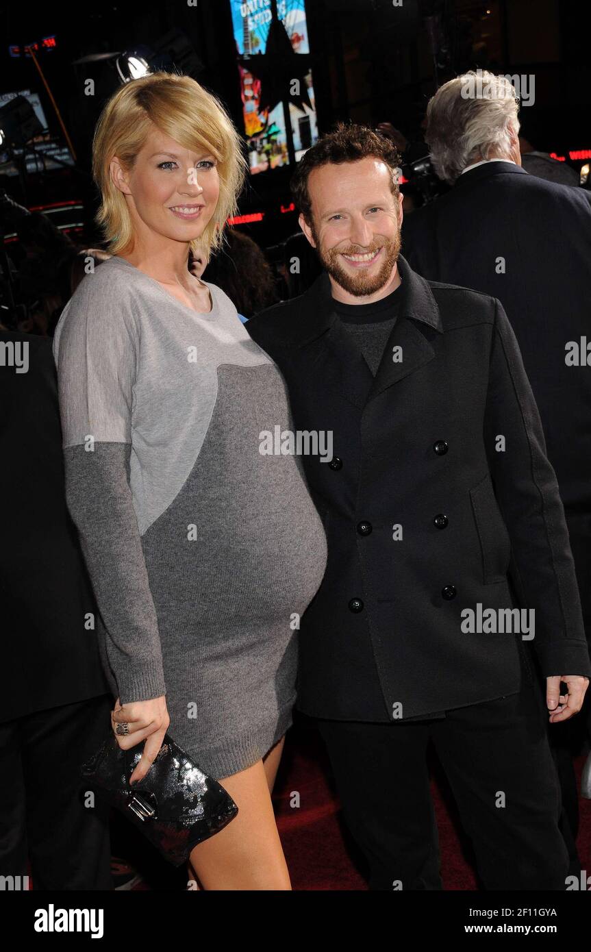 Jenna Elfman and Bodhi Elfman. 9 November 2009, Hollywood, CA. "Old ...