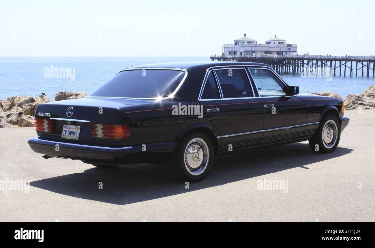November 2009 - New York, NY - Michael Jackson's 1985 Mercedes-Benz 500 ...
