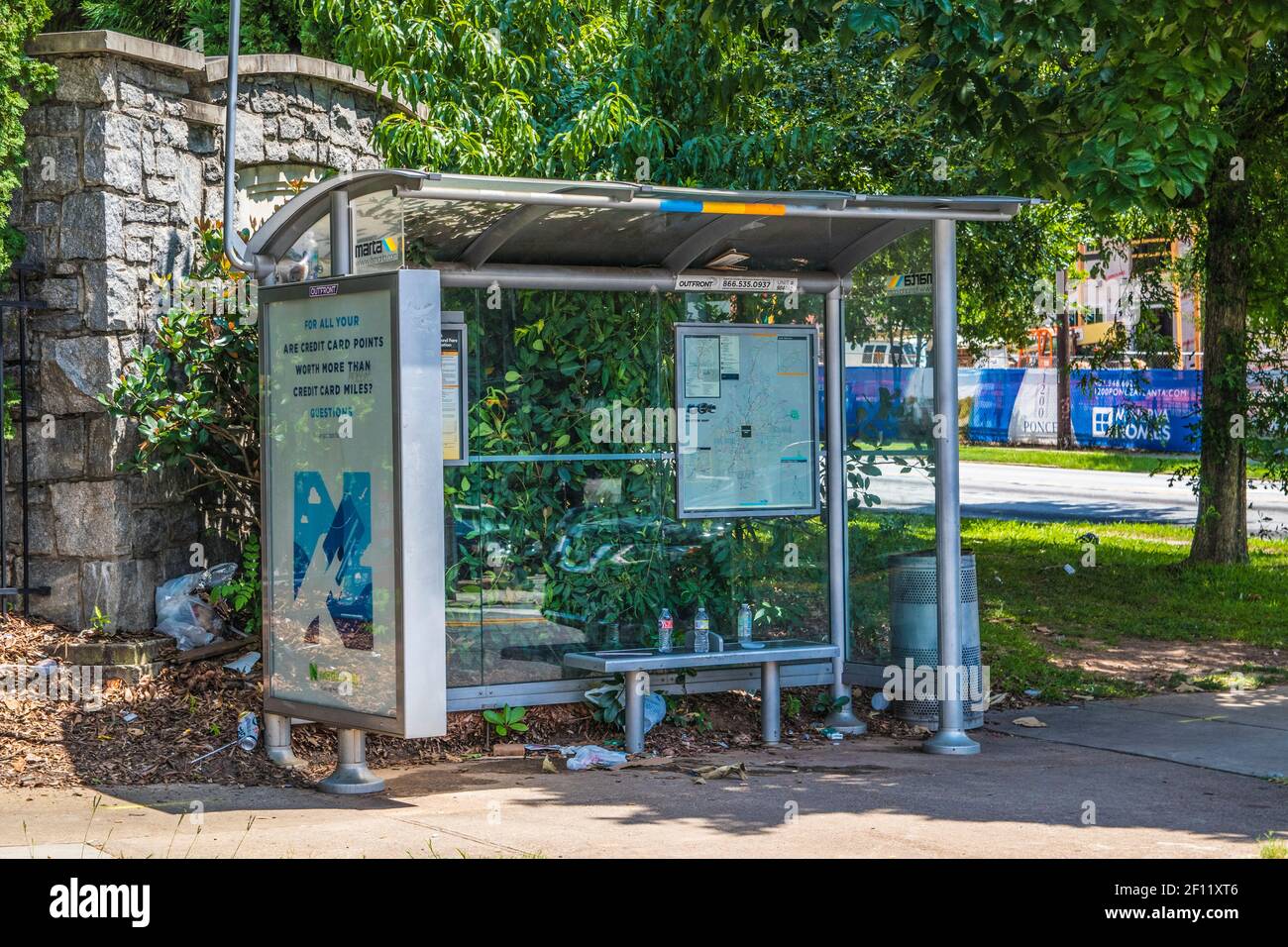 Atlanta bus stop hi-res stock photography and images - Alamy