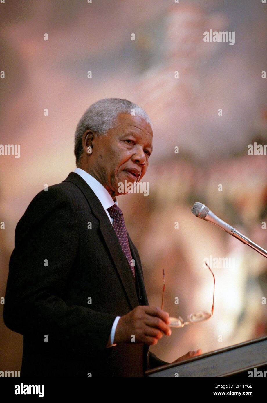South African President Nelson Mandela speaks in the rotunda of the U.S ...