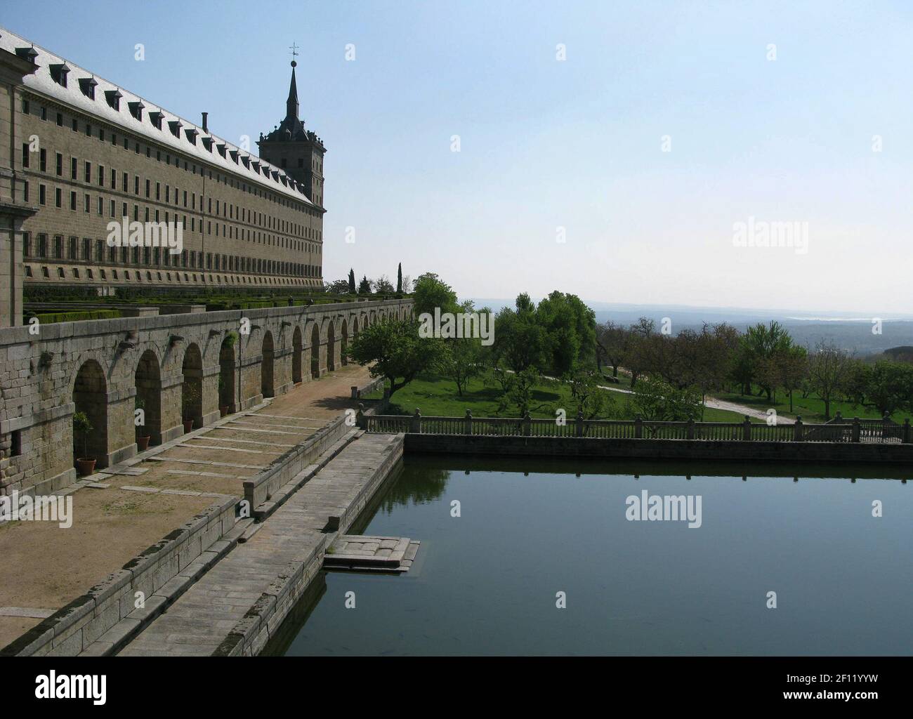 General view of the Real Monasterio of the San Lorenzo de el Escorial ...
