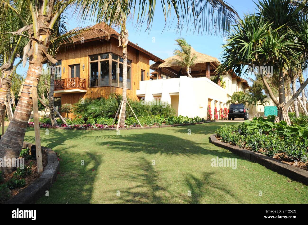 The Acqua Liana in Manalapan, Florida, is not your typical mansion. The ...