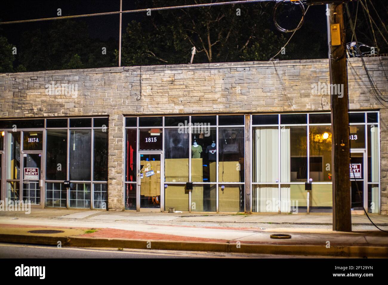 Decatur, Ga / USA - 07 13 20: Urban plaza at night background Stock ...