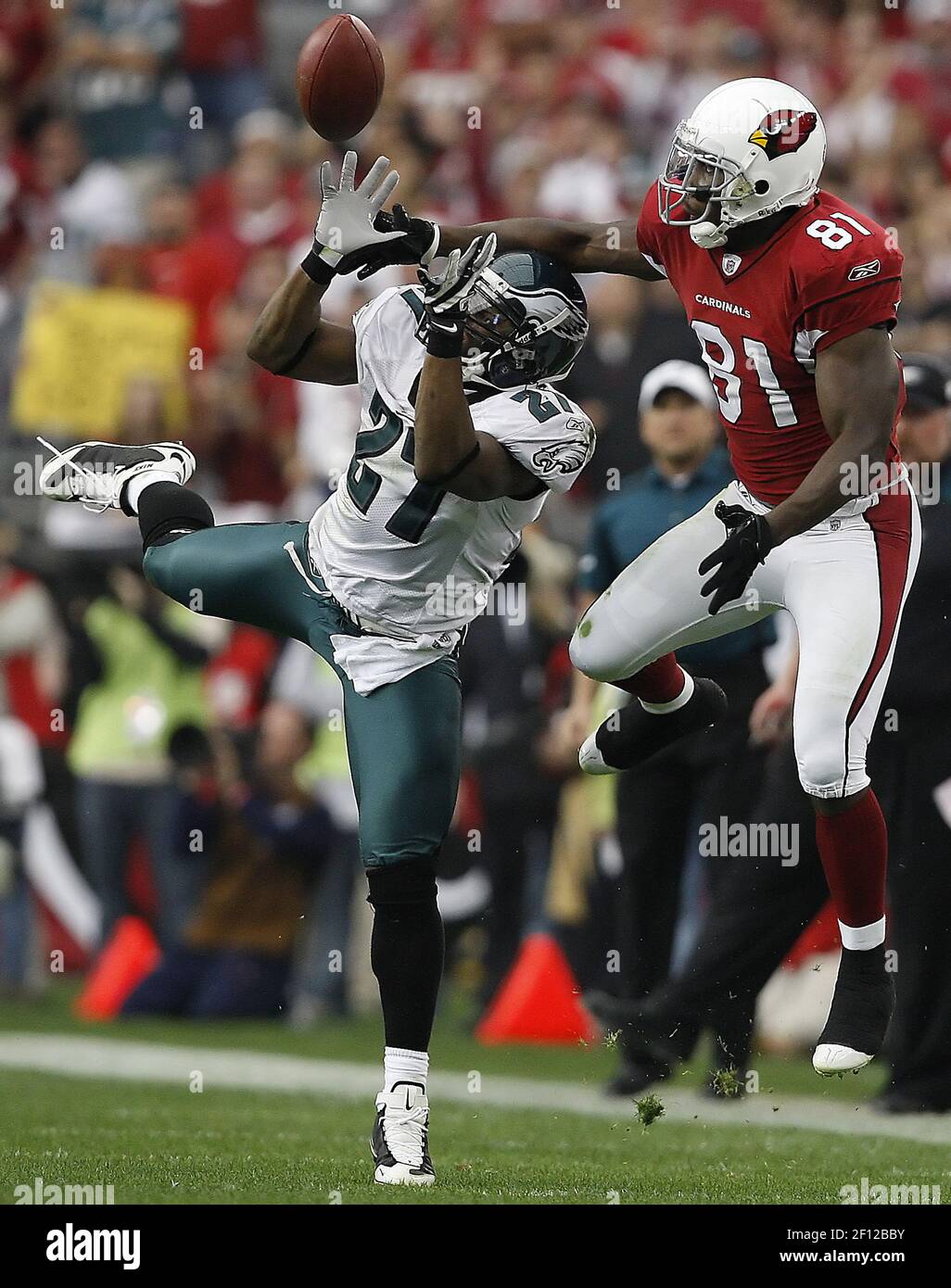 Philadelphia Eagles defender Quintin Mikell, left, breaks up a pass to ...